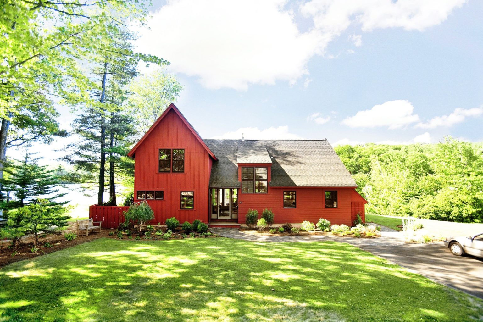 Lakeside Cottage | Auburn MA | Eck MacNeely Architects